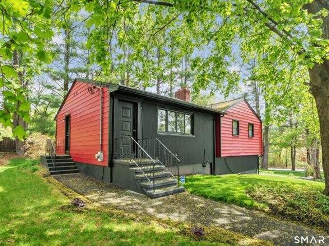 3 bedroom, Hamden CT 06514 102027795