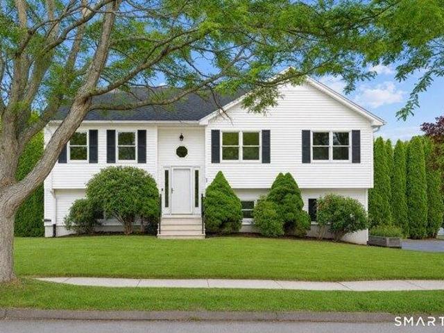 3 bedroom, Hamden CT 06514 103930007