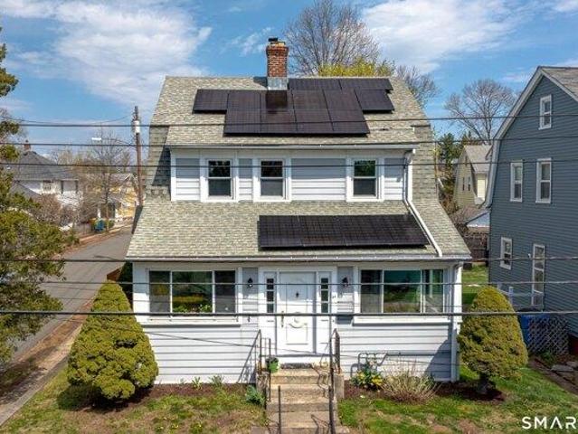 3 bedroom, Hamden CT 06517 LS102475292