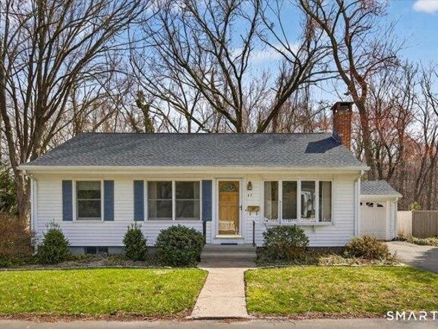 3 bedroom, Hamden CT 06517 LS102478135