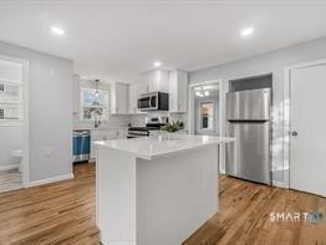 3 bedroom, Hamden CT 06517 LS102724476