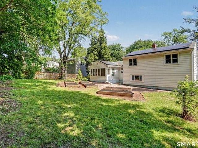3 bedroom, Hamden CT 06517 105126072