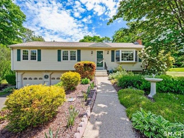3 bedroom, Hamden CT 06518 103069764