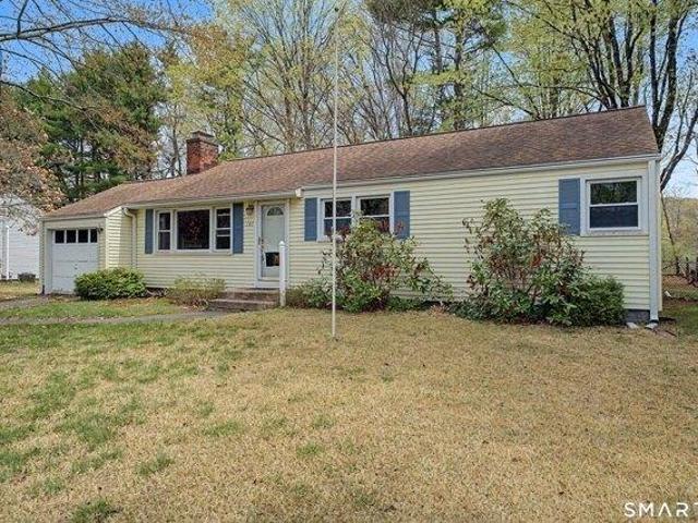 3 bedroom, Hamden CT 06518 103102135