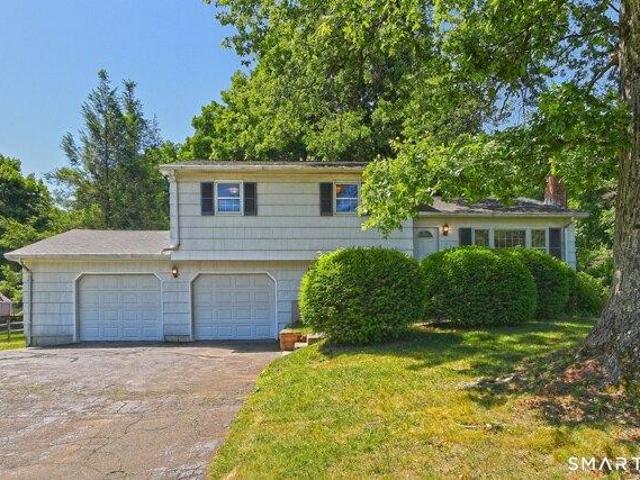 3 bedroom, Hamden CT 06518 104297872