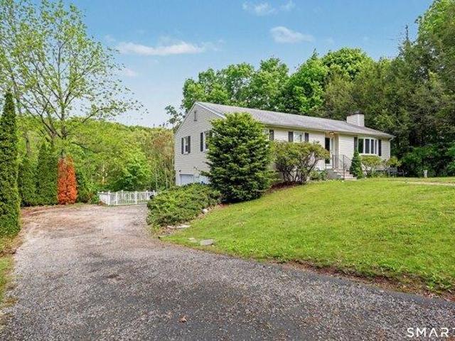3 bedroom, Hamden CT 06518 104851152