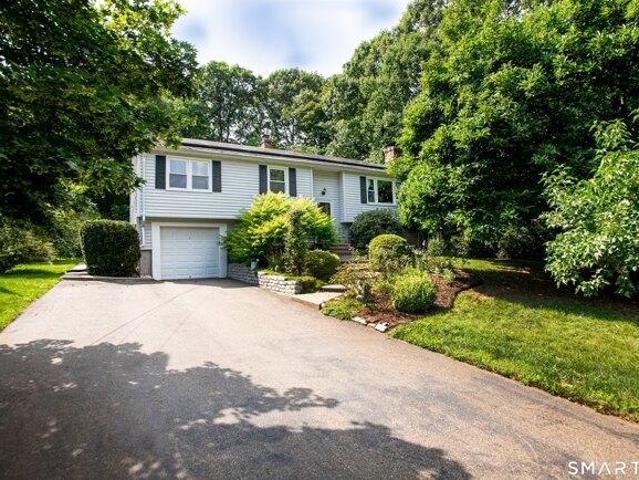 3 bedroom, Hamden CT 06518 104852539