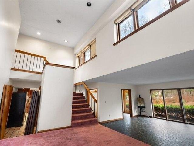 3 bedroom, Hamilton MA 01982 102761559