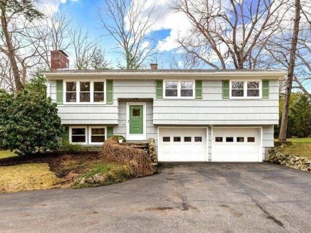 3 bedroom, Hamilton MA 01982 LS102479239