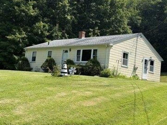 3 bedroom, Hampden MA 01036 105081715