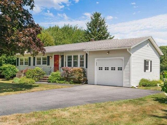 3 bedroom, Hampden ME 04444 104790847