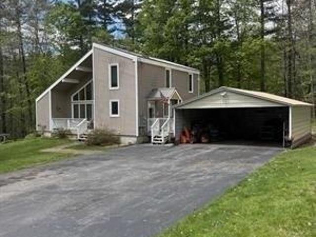 3 bedroom, Hampstead NH 03826 LS102342561