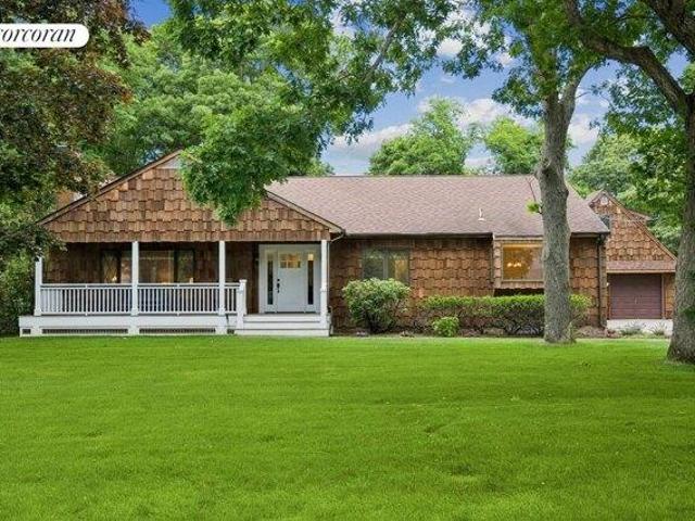 3 bedroom, Hampton Bays NY 11946 103604191