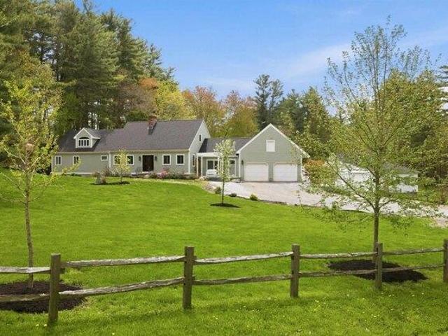 3 bedroom, Hampton Falls NH 03844 104443757