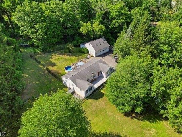 3 bedroom, Hampton NJ 07860 105190593