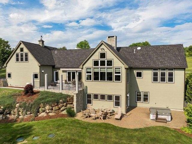 3 bedroom, Hancock NH 03449 103247424