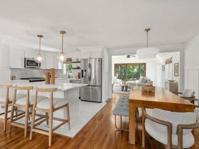 3 bedroom, Hanover MA 02339 103496756