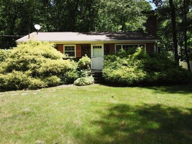 3 bedroom, Hanson MA 02341 104848388