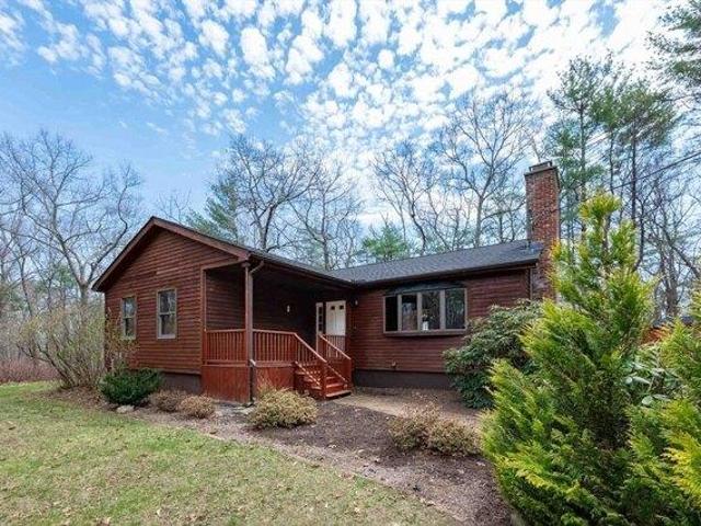 3 bedroom, Hardwick MA 01082 102315719