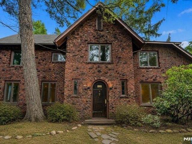 3 bedroom, Harrington Park NJ 07640 105172146