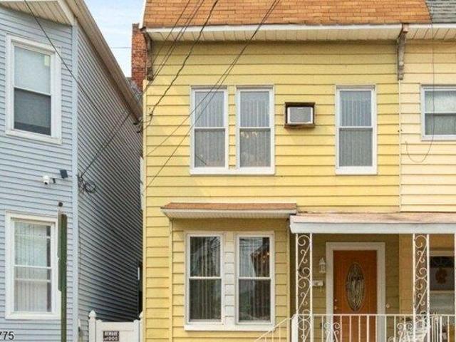 3 bedroom, Harrison NJ 07029 102583615