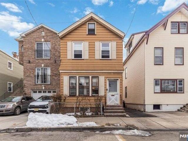 3 bedroom, Harrison NJ 07029 102725637