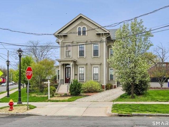 3 bedroom, Hartford CT 06105 LS102343295
