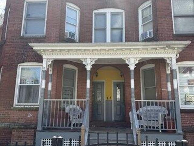 3 bedroom, Hartford CT 06114 104077195
