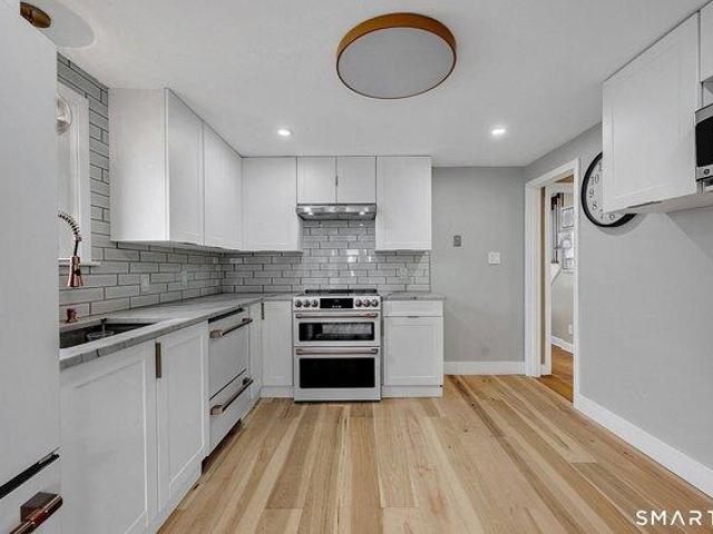 3 bedroom, Hartford CT 06114 103126880