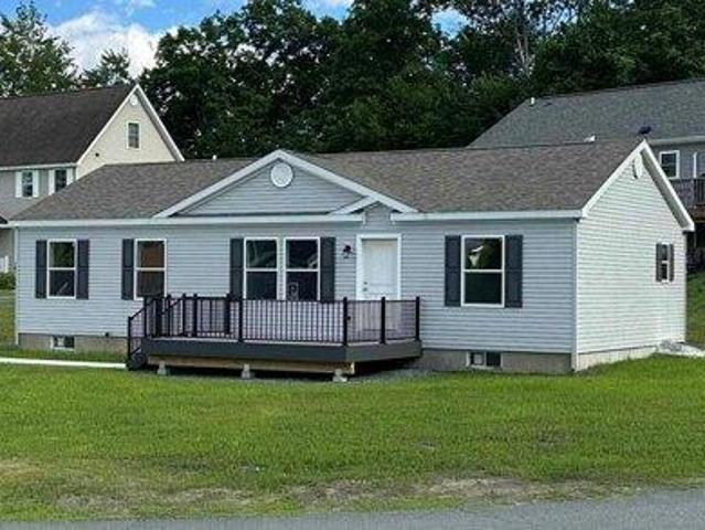 3 bedroom, Hartford VT 05001 104076878