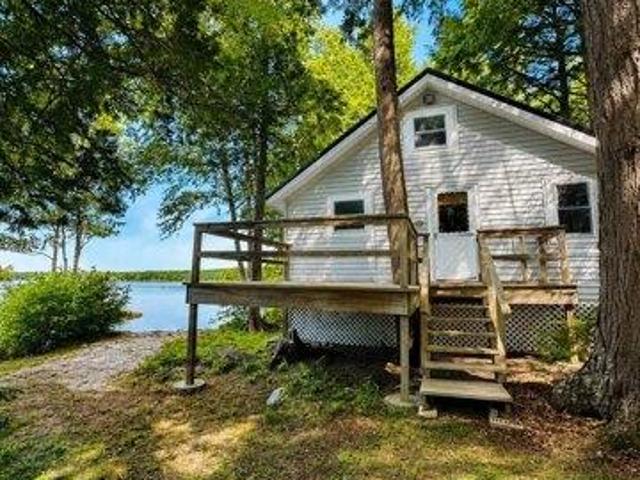 3 bedroom, Hartland ME 04943 104297160