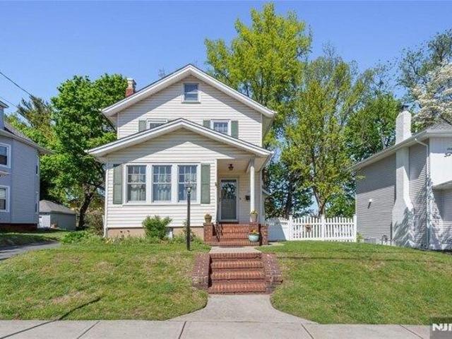 3 bedroom, Hasbrouck Heights NJ 07604 102527871