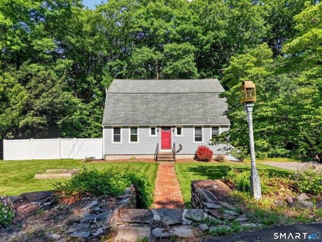 3 bedroom, Hebron CT 06231 103126544