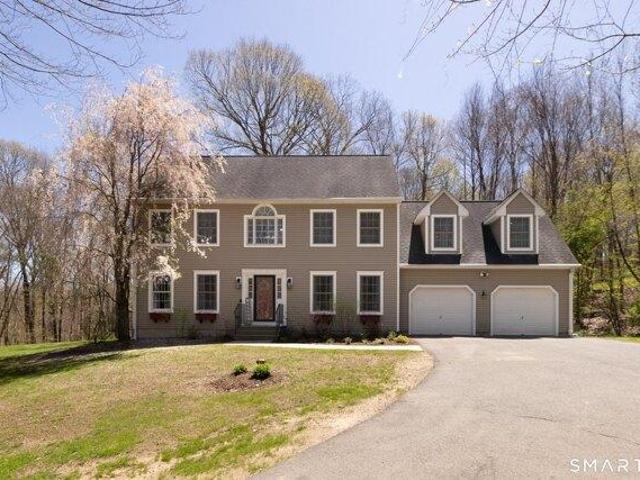 3 bedroom, Hebron CT 06248 102278973