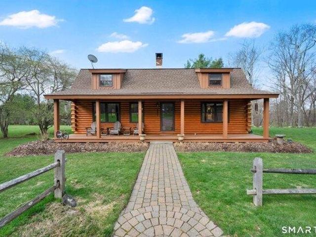 3 bedroom, Hebron CT 06248 102346950