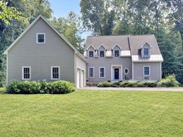 3 bedroom, Hebron CT 06248 104608000