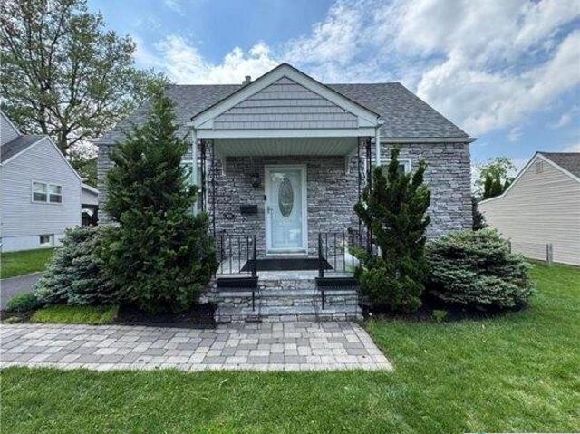 3 bedroom, Hellertown PA 18055 LS91433267