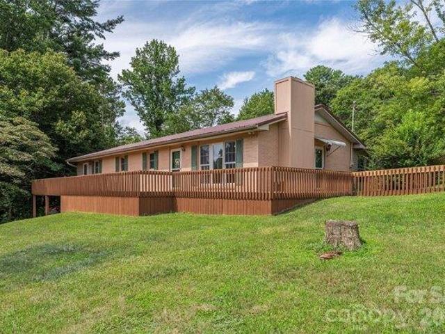 3 bedroom, Hendersonville NC 28792 104900556