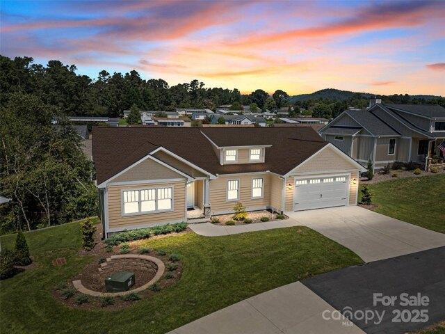 3 bedroom, Hendersonville NC 28792 104900908
