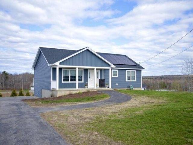 3 bedroom, Hermon ME 04401 103162219
