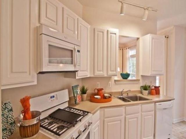 3 bedroom, Herndon VA 20171 88475299