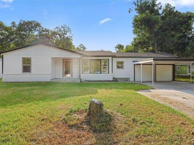 3 bedroom, Hitchcock TX 77563 LS94407177