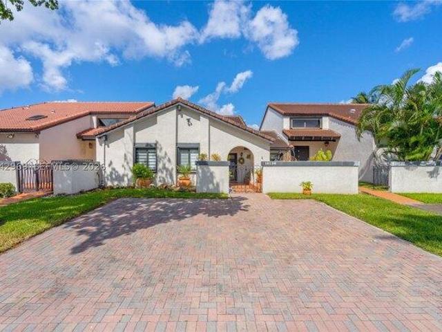 3 bedroom, Hialeah FL 33015 104899143