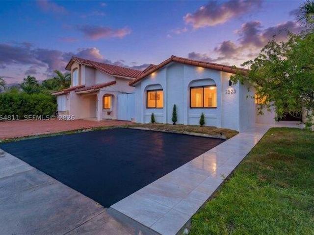 3 bedroom, Hialeah FL 33016 104903344