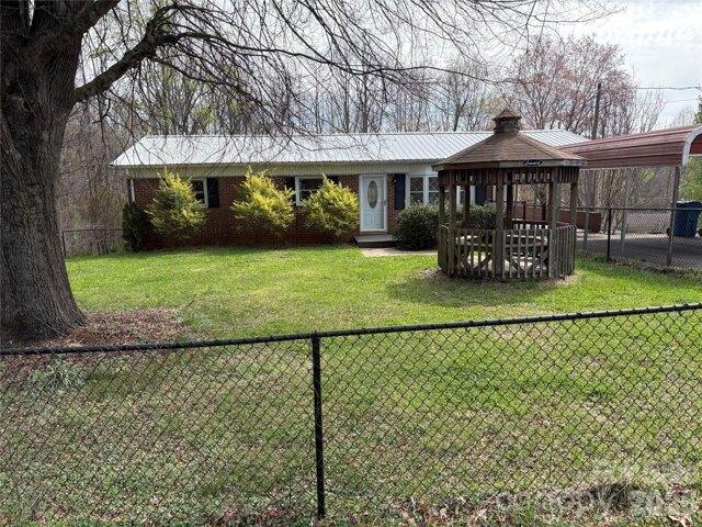 3 bedroom, Hickory NC 28602 103602969