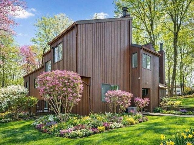 3 bedroom, Highland Mills NY 10930 LS101780971