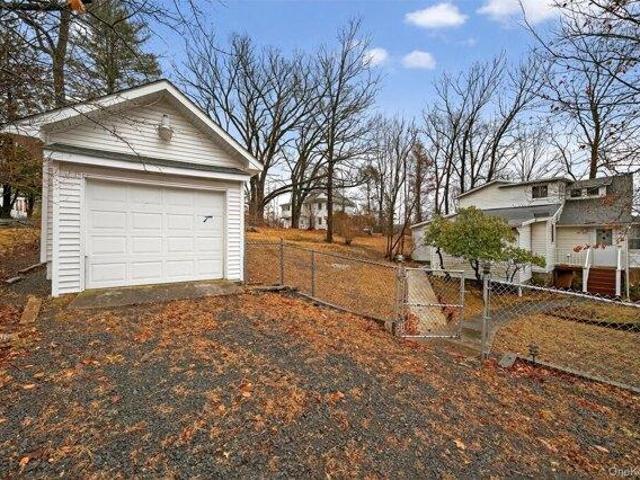 3 bedroom, Highland Mills NY 10930 LS101781363