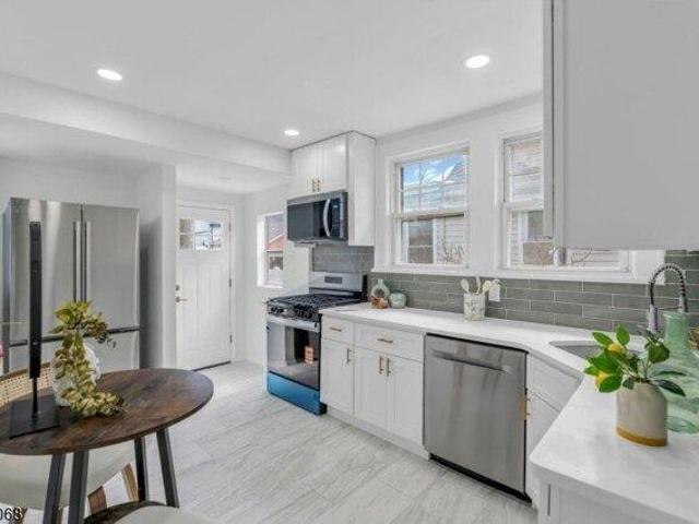3 bedroom, Hillside NJ 07205 104848791