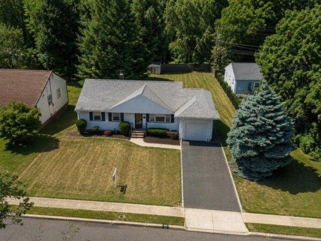 3 bedroom, Hillside NJ 07205 104852478