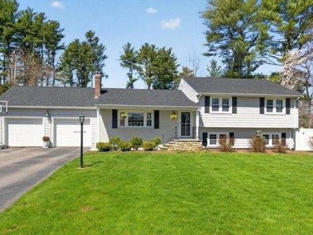 3 bedroom, Hingham MA 02043 102595253